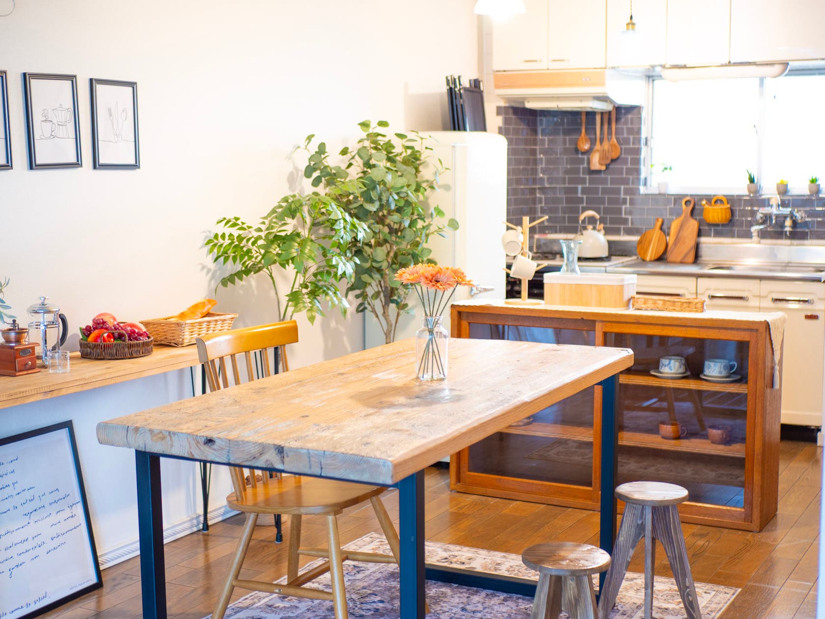 原宿駅徒歩5分/平成レトロ/団地リノベ/デザイナーズインテリア/自然光/2面採光/ベランダの写真2