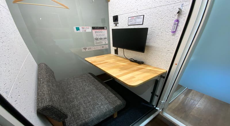 2階ブース07　鍵付き防音個室 　24ｈ営業　ワークブース｜WEB会議・オンライン面接・商談・テレワーク・配信OK・イヤホン不要