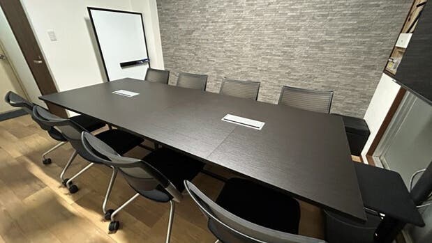 名古屋駅1番出口徒歩2分!804号室 最大10名までご利用可能。会議やミーティングにおすすめな貸会議室の写真2