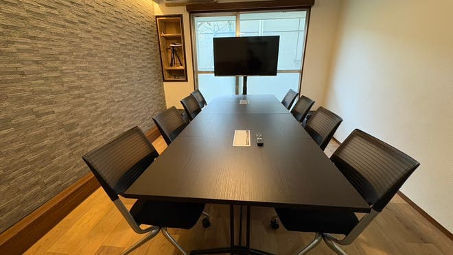名古屋駅1番出口徒歩2分!804号室 最大10名までご利用可能。会議やミーティングにおすすめな貸会議室の写真3