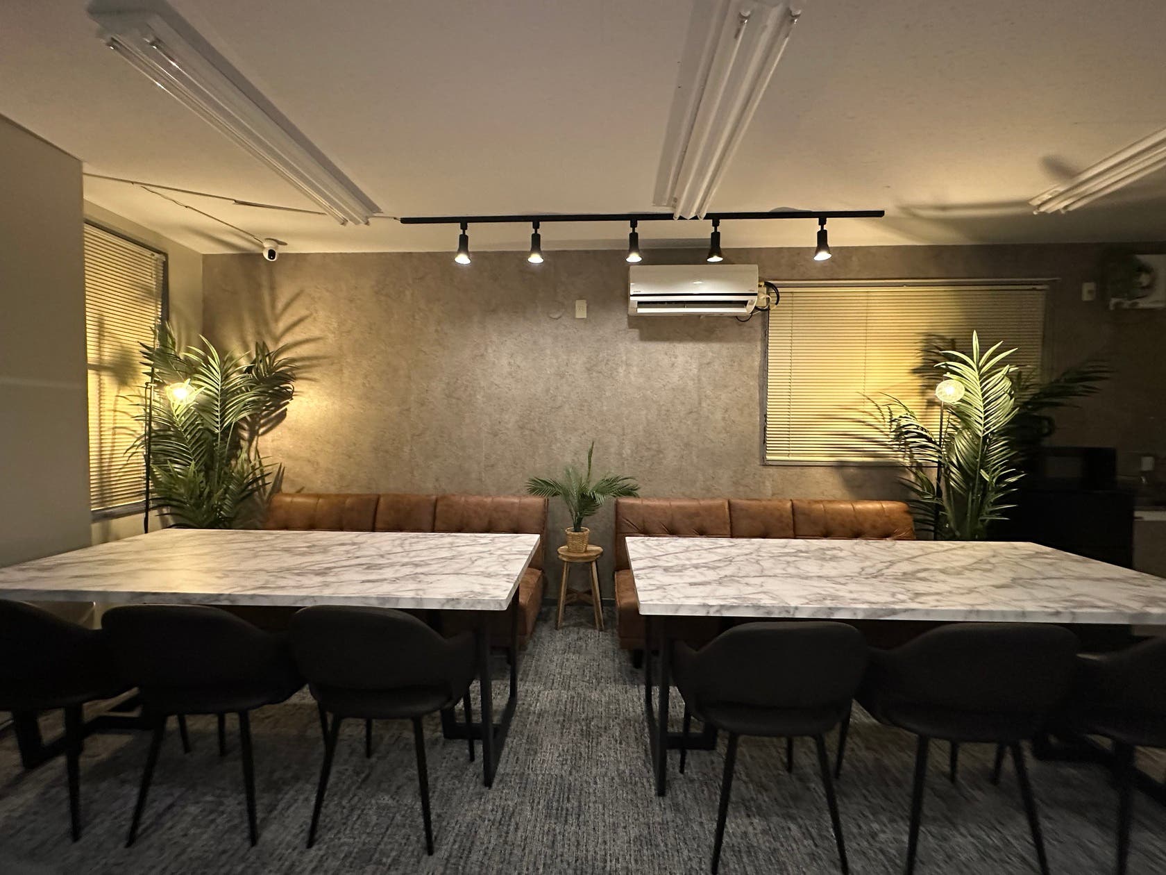 NEW！【八丁堀駅徒歩2分！宝町駅徒歩3分！】最大24名/無料Wifi/会議・撮影・女子会・ボドゲ・パーティ等！飲食🍺🍷可！の写真4