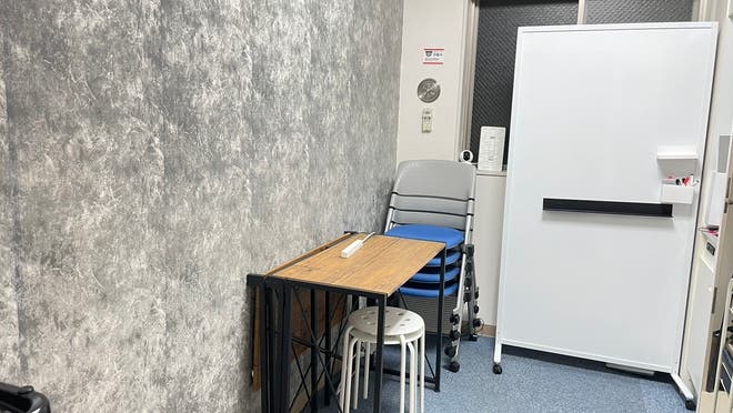 <Studio FRAME 下北沢>下北沢駅徒歩2分🚃完全個室スタジオ✨Wi-Fi📶トルソー🎥背景布/三脚/フラットライトの写真2