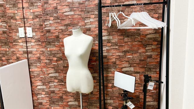 <Studio FRAME 下北沢>下北沢駅徒歩2分🚃完全個室スタジオ✨Wi-Fi📶トルソー🎥背景布/三脚/フラットライトの写真4
