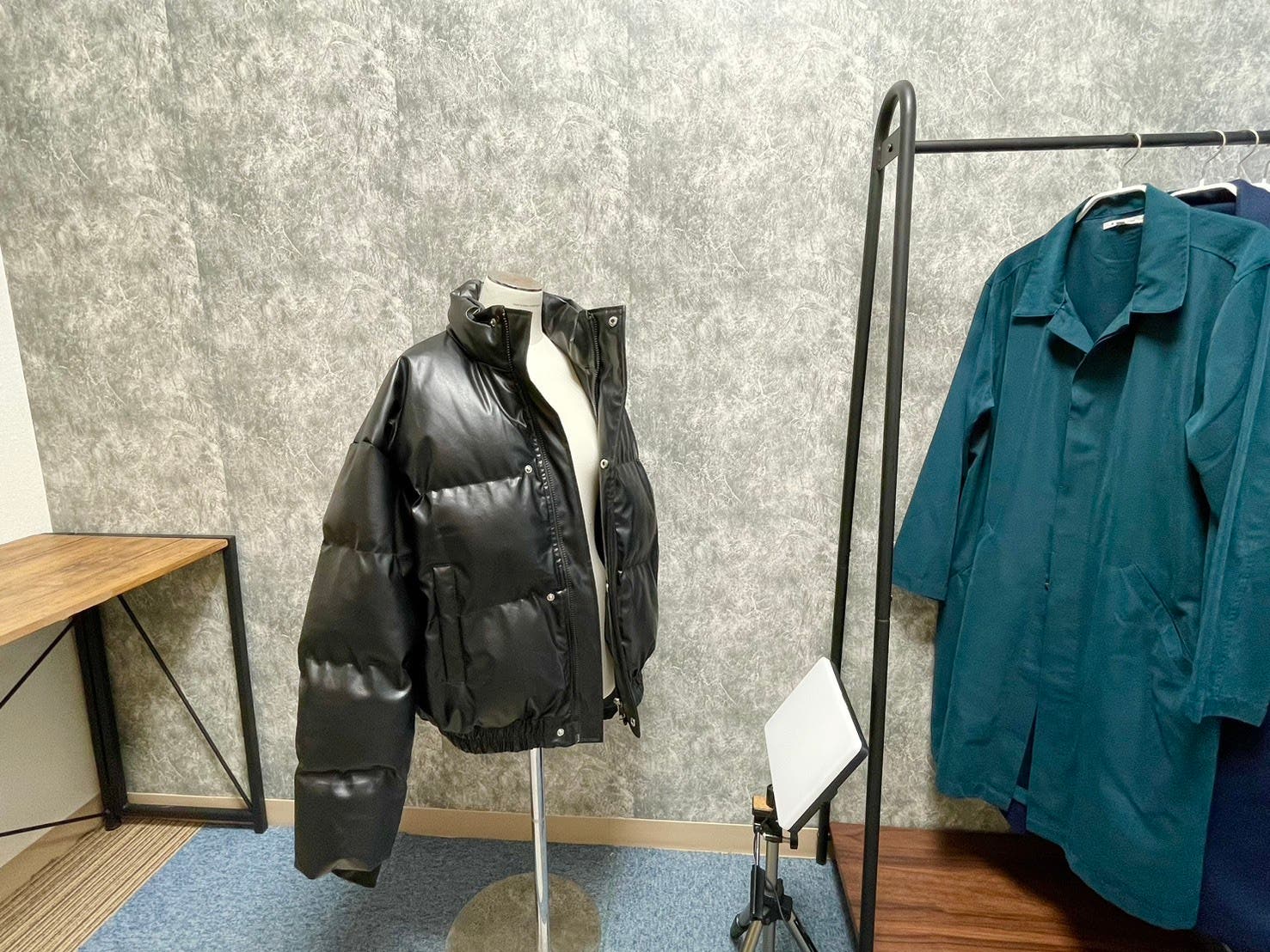 ＜Studio FRAME 下北沢＞下北沢駅徒歩2分🚃完全個室スタジオ✨Wi-Fi📶トルソー🎥背景布/三脚/フラットライトの写真5