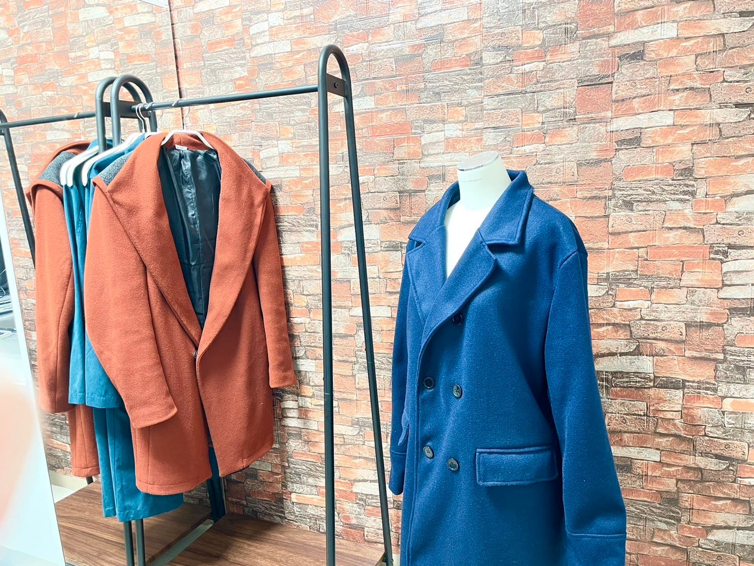 ＜Studio FRAME 下北沢＞下北沢駅徒歩2分🚃完全個室スタジオ✨Wi-Fi📶トルソー🎥背景布/三脚/フラットライトの写真9