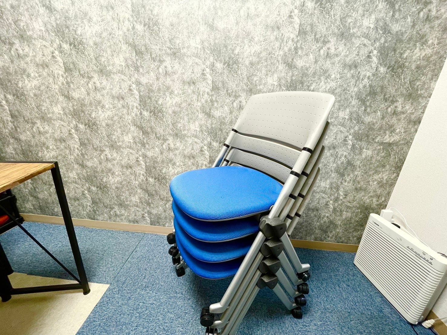 ＜Studio FRAME 下北沢＞下北沢駅徒歩2分🚃完全個室スタジオ✨Wi-Fi📶トルソー🎥背景布/三脚/フラットライトの写真12