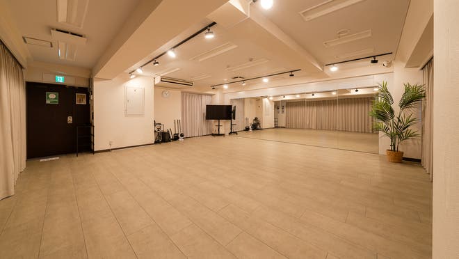 【OPEN記念】駅前/鏡5.4m/シンプル多目的スタジオ/ダンス・ヨガ・コスプレ・撮影・演劇にの写真2