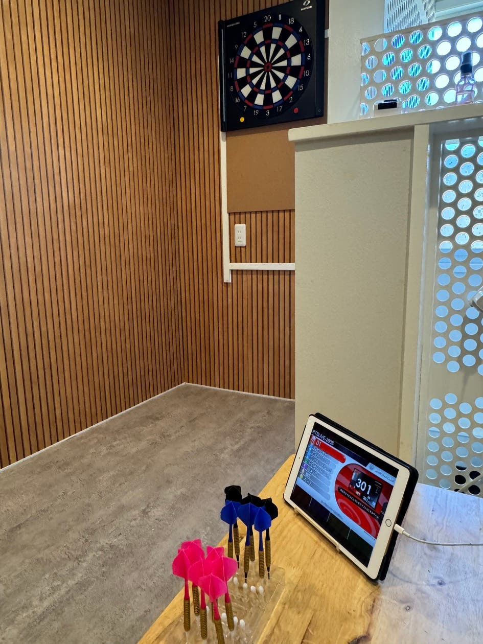 👇  「1棟貸切｜ダーツ・カラオケ完備｜1階バー＋2階ラウンジ｜最大12名」の写真5