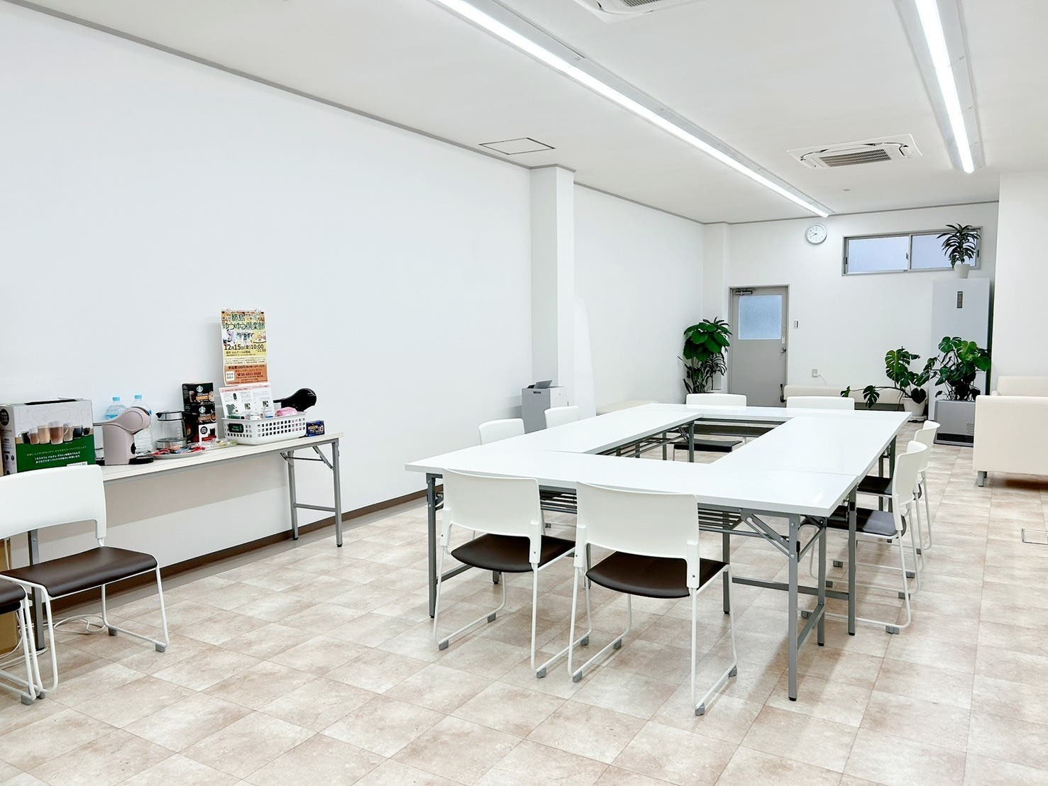 【都島区高倉町】1階にある裏庭付きフラットな多目的スペース【キッチン🍽️撮影📸ビジネス✨️ヨガ】の写真1