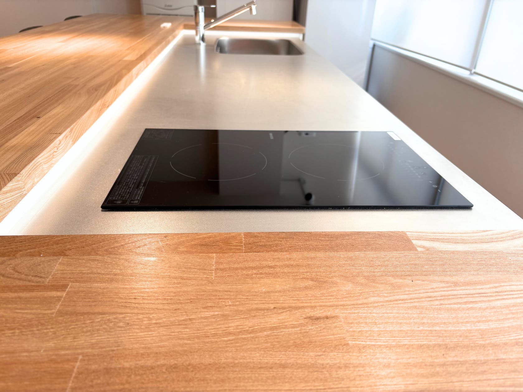 関内駅 3分 | 料理と会話を楽しむアイランドキッチン付きスペースの写真5