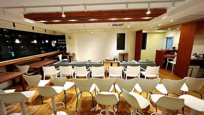 JR船橋駅徒歩3分!広々空間35座席!/2023年7月オープン/82インチプロジェクター無料/レイアウト変更自由/ゴミ捨てOKの写真8