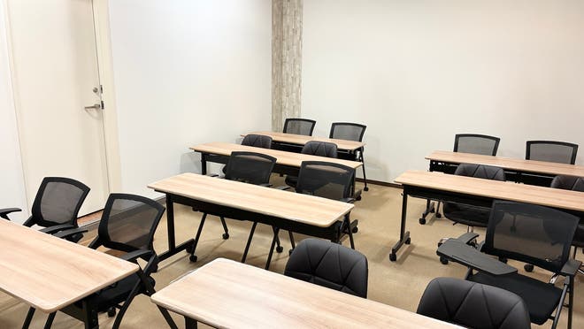 長野駅東口 徒歩1分 連絡通路直結 レンタルスペース 少人数~セミナー利用対応 ビジネス&プライベート利用 パーティ 映画鑑賞の写真4