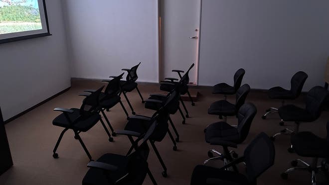 長野駅東口 徒歩1分 連絡通路直結 レンタルスペース 少人数~セミナー利用対応 ビジネス&プライベート利用 パーティ 映画鑑賞の写真13