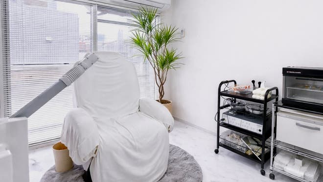 梅田からもすぐ!!|美容機器完備レンタルサロン|完全個室|エステ・ネイル施術OKの写真3