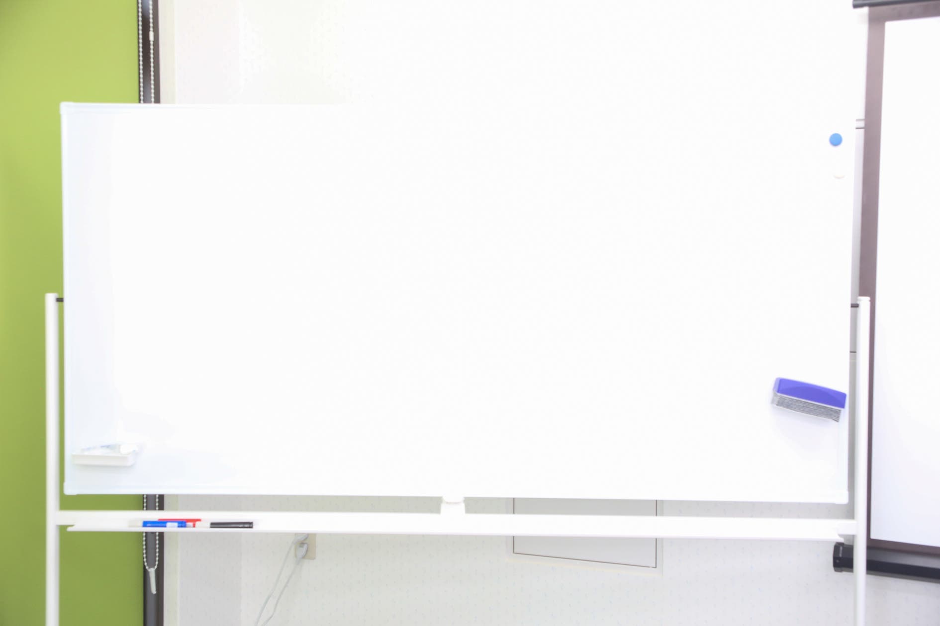 【旭橋駅徒歩5分】定員32＋α！プロジェクター含む備品・高速Wi-Fi無料！東町203会議室の写真5