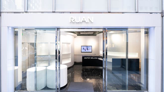 自然光 × 上質空間!銀座の1階路面店で使いやすい撮影スペースの写真2