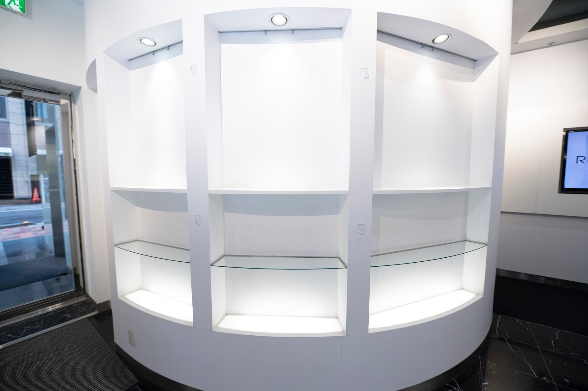 自然光 × 上質空間！銀座の1階路面店で使いやすい撮影スペースの写真3