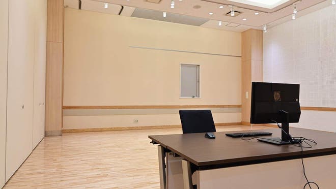大阪市阿波座駅より徒歩10分ホール、最大面積約275㎡・最大収容80人、音響設備・机・椅子・wi-fi完備、展示会・説明会最適の写真6