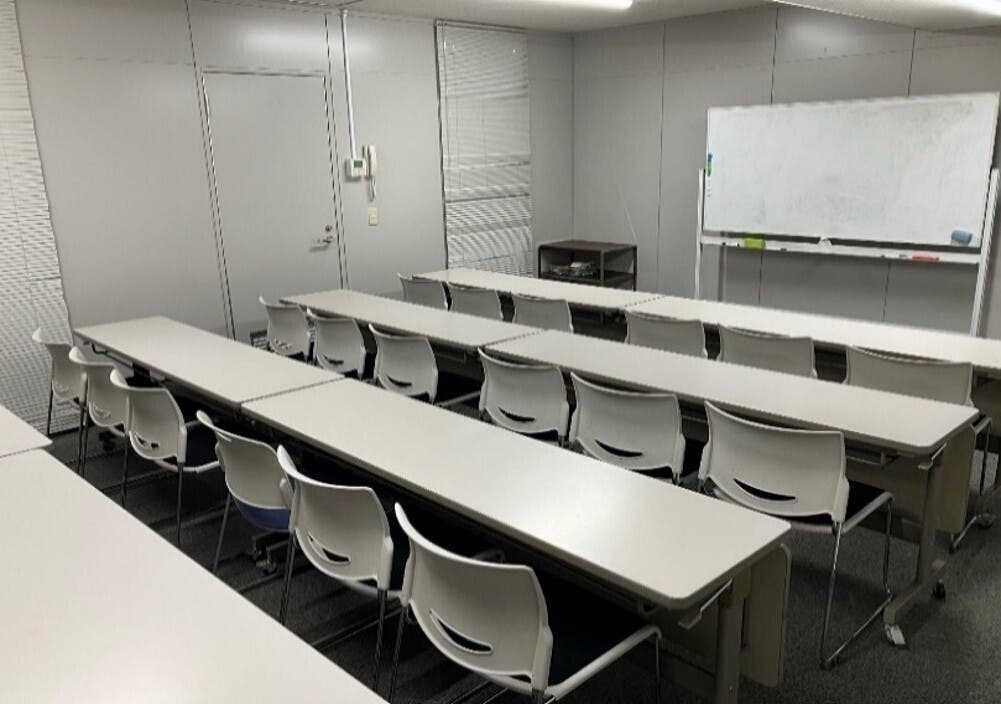 船橋駅から徒歩7分の貸会議室の写真3