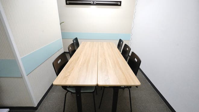 <スカイラークビル4階小貸会議室 Room5>小田原駅徒歩1分🚃6名収容🪑光回線Wi-Fi📶会議/商談/面接/ZOOMの写真7