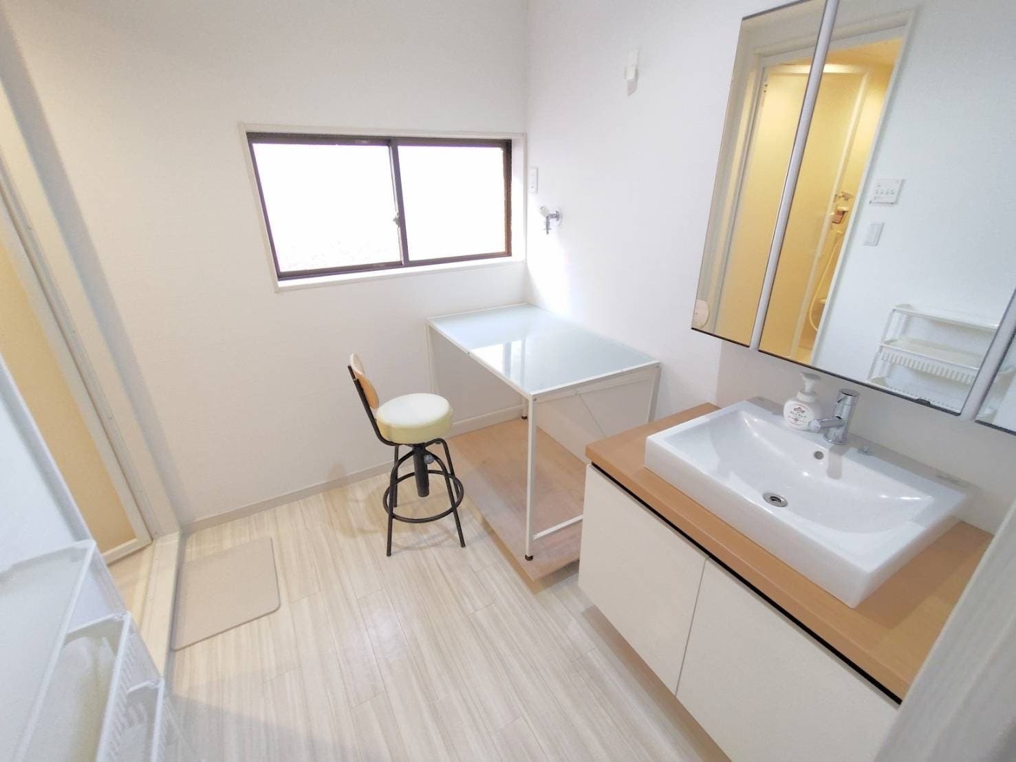 東京都港区・東京タワー徒歩圏内・建物最上階・広く大きなキッチン、全室自然光の入る３部屋を備えた撮影スタジオの写真22