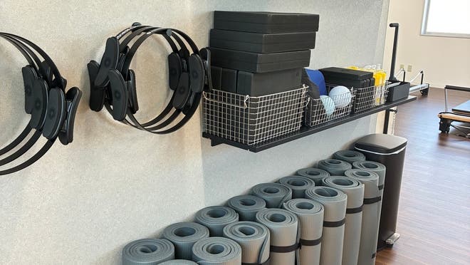 Merrithew制のマシン、プロップス完備のピラティススタジオの写真2