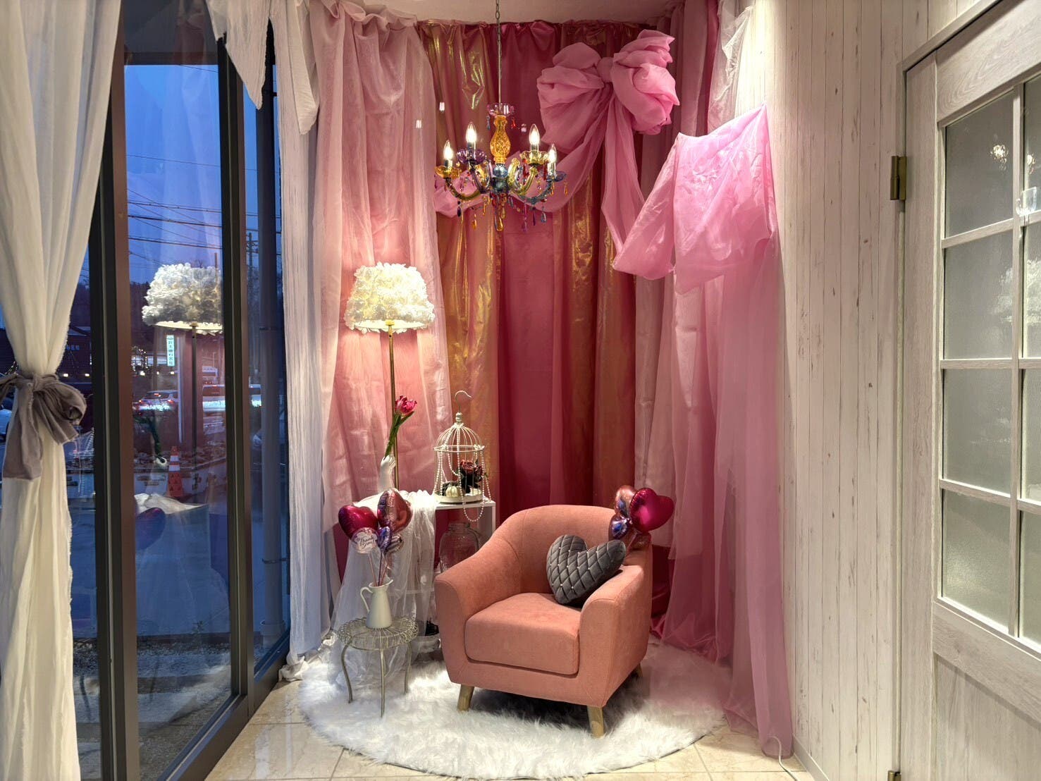 ♪撮影に最適♪　天井高3m・91㎡広々ゆったりスペース　駐車場無料　機材、装備品持ち込みOK！　撮影・パーティ・女子会などにの写真8