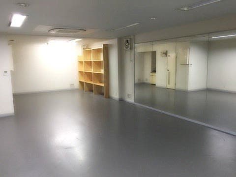南阿佐ケ谷駅から徒歩５分の64㎡、レンタルダンススタジオ。1000円/1h~の写真1