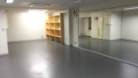 南阿佐ケ谷駅から徒歩5分の64㎡、レンタルダンススタジオ。1000円/1h~の写真1