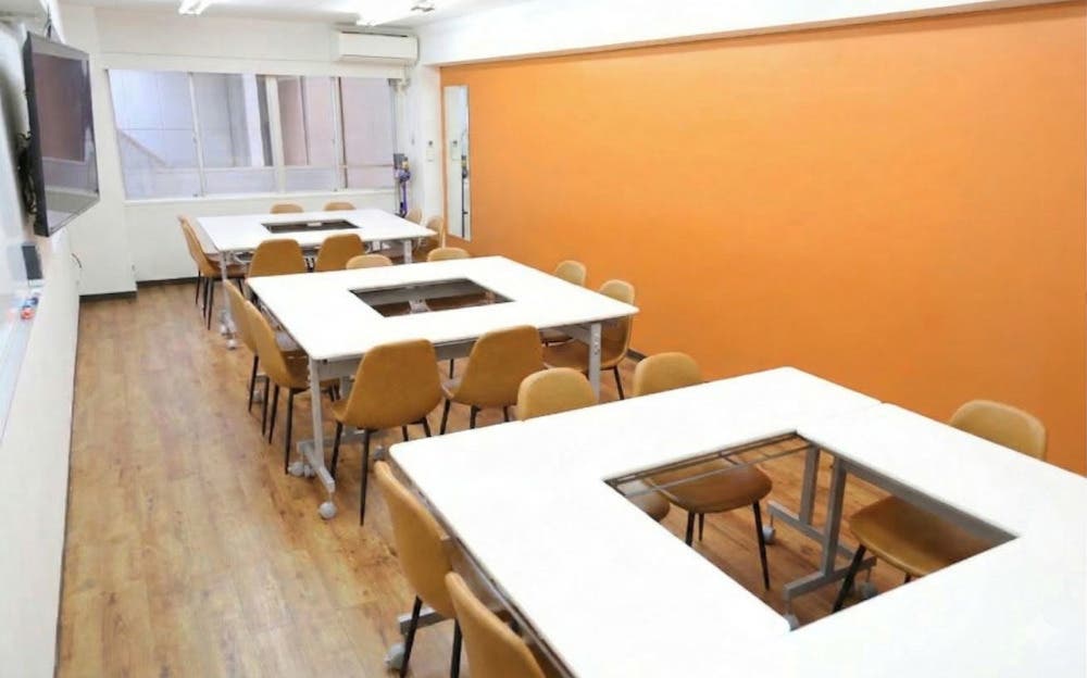 【アズール】池袋駅西口1分 WiFi・プロジェクタ・ホワイトボード無料　Web会議やテレワークにの写真2