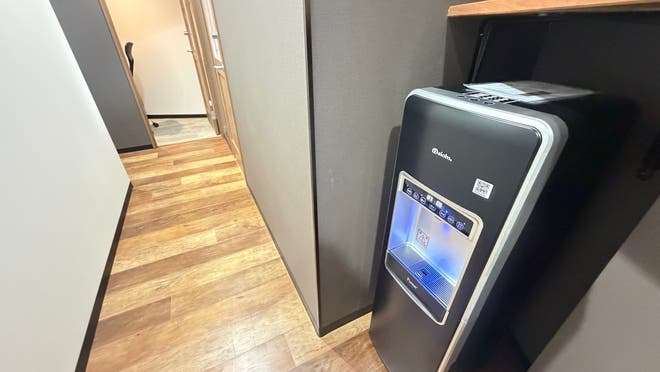 【船橋駅から徒歩1分】モニター・フリードリンク付き1名個室(ブース3)2Fの写真6