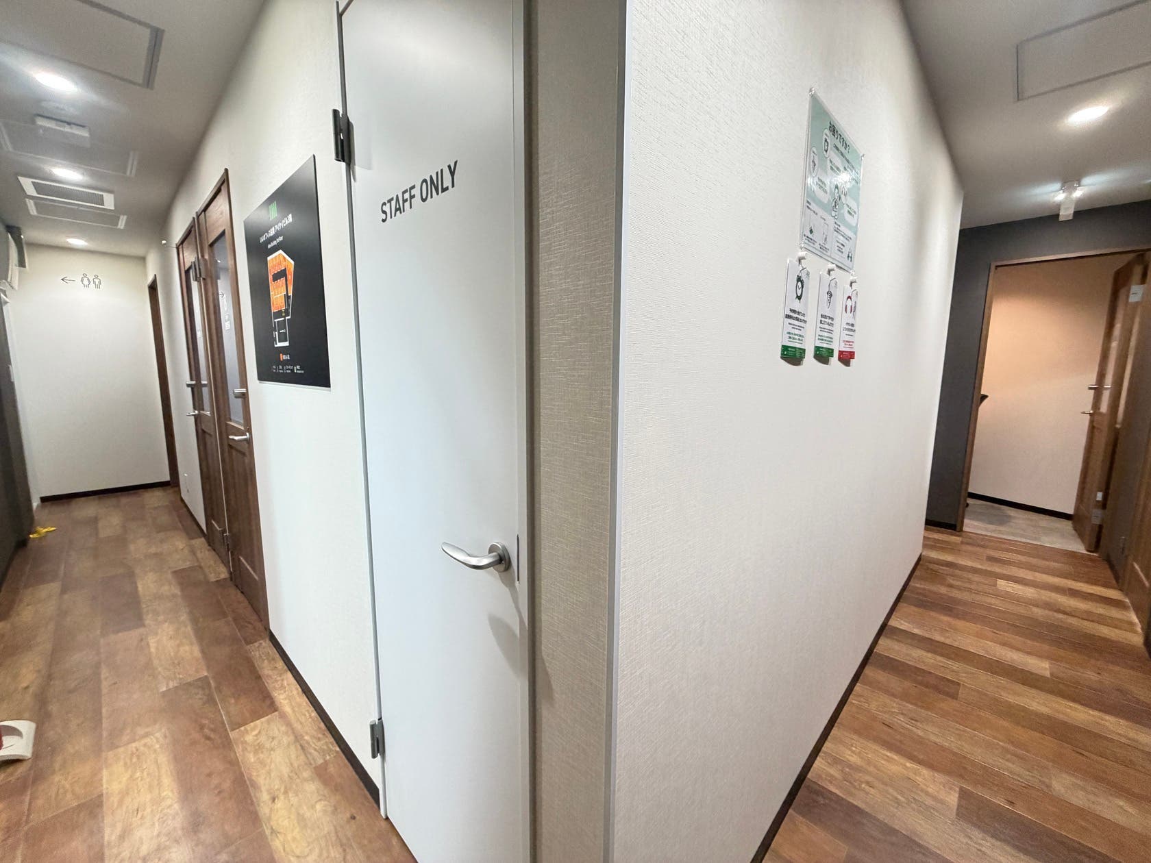 【船橋駅から徒歩1分】モニター・フリードリンク付き1名個室（ブース5）2Fの写真9