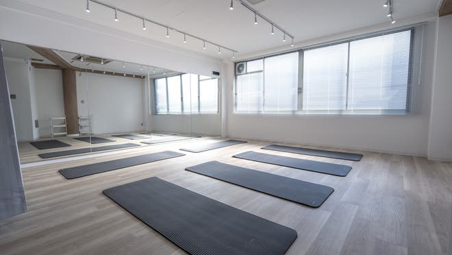 【NEW】堺東駅4分!ダンス・ヨガ・フィットネスに!個人・レッスン・振付特化スタジオ!きれいに撮影できるハイスペックLED搭載!の写真3