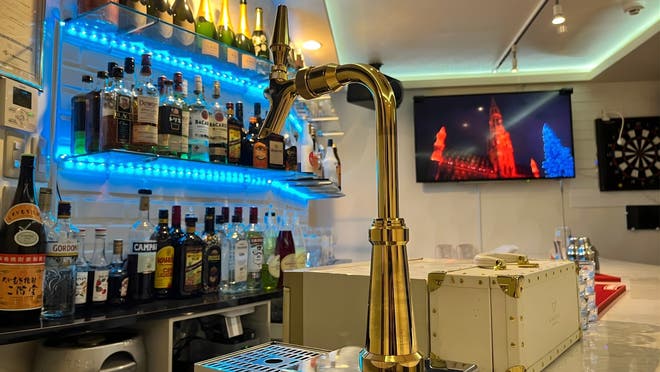 BAR完全貸切/セルフ飲み放題880円/カラオケ・ダーツ無料/心斎橋駅近/結婚式2次会/Bar Near 心斎橋の写真5