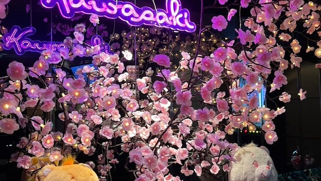 《心斎橋駅近/広々》高級BAR完全貸切可・各種パーティーに/カラオケ無料・ダーツLIVE2あり/飲み放題990円!/結婚式2次会の写真4