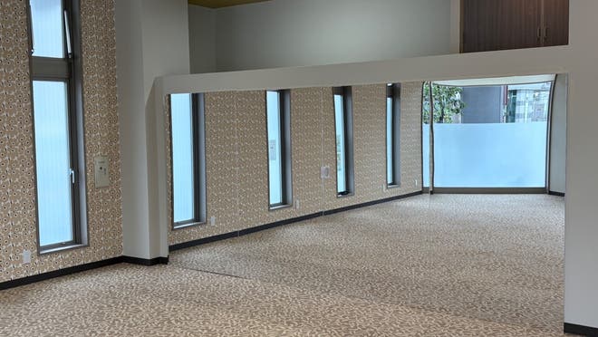 湯河原駅徒歩3分の明るく広いレンタルスタジオ。 ヨガ・ピラティス・整体・ストレッチ・少人数教室など多用途で利用できます。の写真3