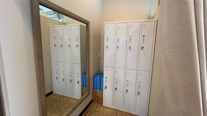 湯河原駅徒歩3分の明るく広いレンタルスタジオ。 ヨガ・ピラティス・整体・ストレッチ・少人数教室など多用途で利用できます。の写真5