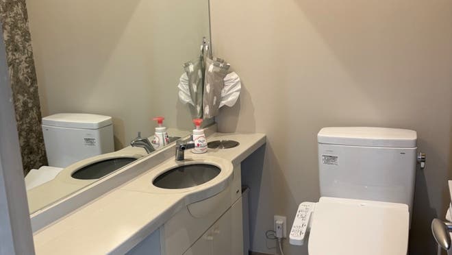 湯河原駅徒歩3分の明るく広いレンタルスタジオ。 ヨガ・ピラティス・整体・ストレッチ・少人数教室など多用途で利用できます。の写真6