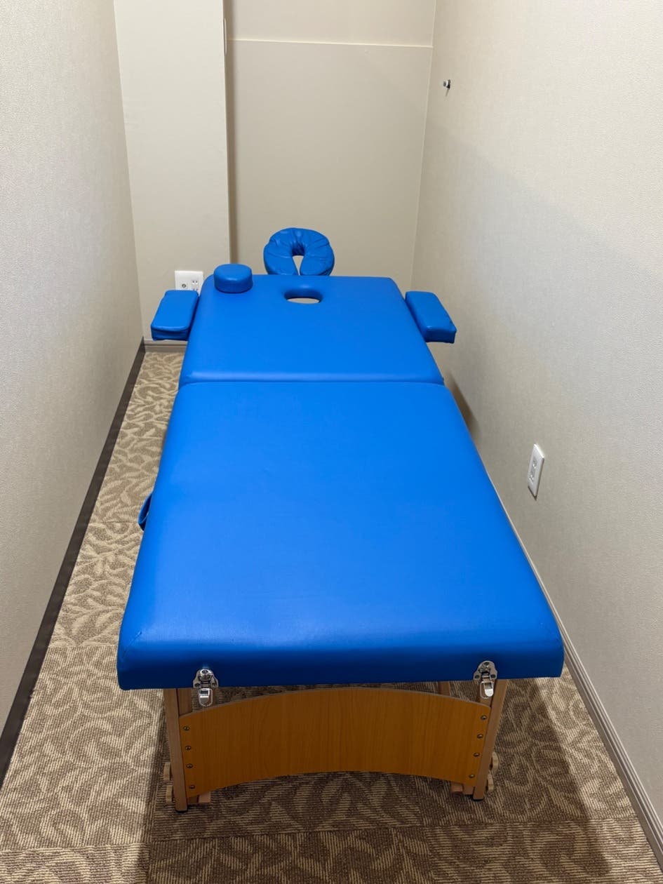 湯河原駅徒歩3分の明るく広いレンタルスタジオ。 ヨガ・ピラティス・整体・ストレッチ・少人数教室など多用途で利用できます。の写真15