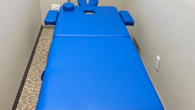 湯河原駅徒歩3分の明るく広いレンタルスタジオ。 ヨガ・ピラティス・整体・ストレッチ・少人数教室など多用途で利用できます。の写真15