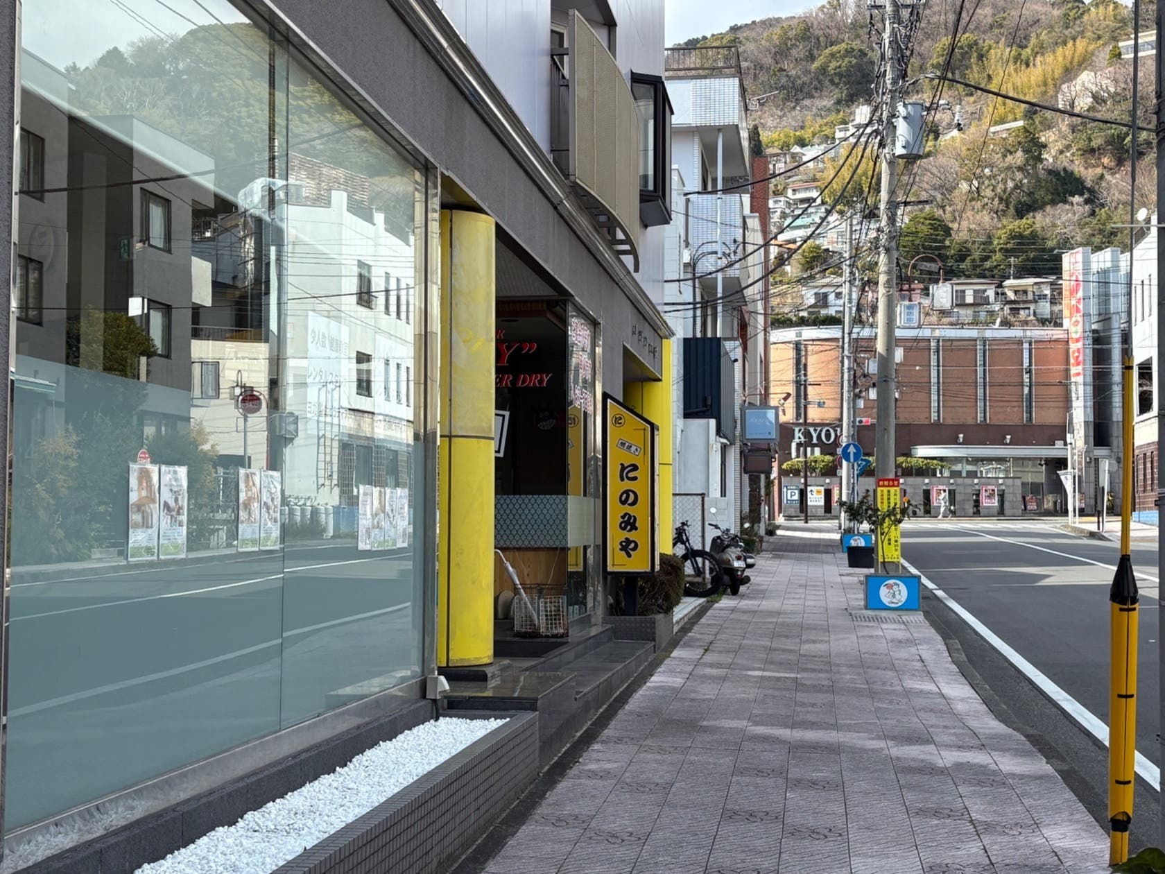 湯河原駅徒歩3分の明るく広いレンタルスタジオ。 ヨガ・ピラティス・整体・ストレッチ・少人数教室など多用途で利用できます。の写真21