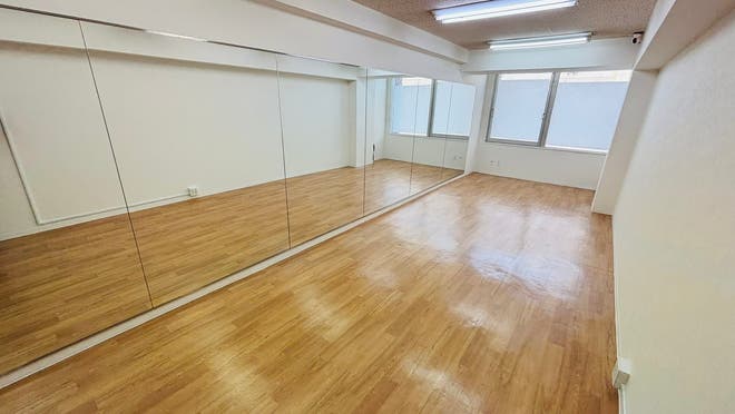 ✨3/16新規オープン🎉✨少人数レッスンに最適なスタジオ👯紙屋町西駅から徒歩1分!の写真1