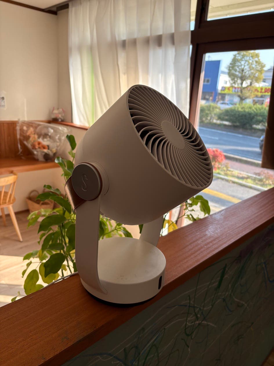 小上がりスペース・カウンター席あり。おしゃれで清潔なスペースです。の写真17