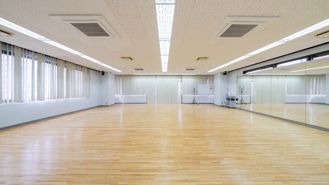 🆕オープン限定特価🉐平塚駅2分地域最大級の広さ116㎡✨大人数レッスン・フォーメーション確認に最適な本格ダンススタジオ💃の写真2