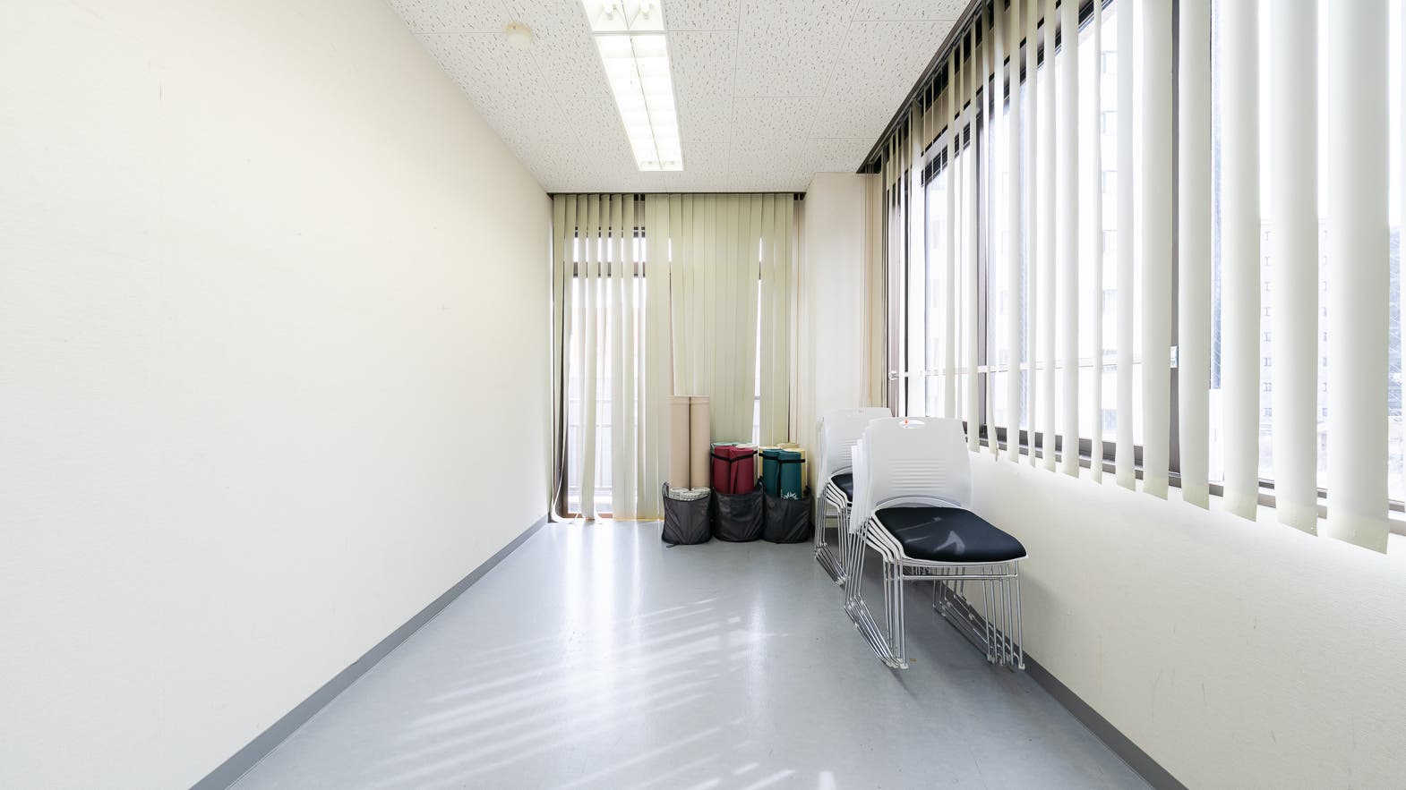 🆕オープン限定特価🉐平塚駅2分地域最大級の広さ116㎡✨大人数レッスン・フォーメーション確認に最適な本格ダンススタジオ💃の写真13