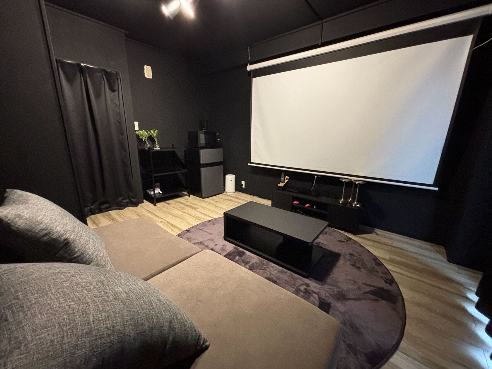 スペモ🎥鶯谷駅徒歩2分🚶‍♀️まったりデート💝プライベートな映画鑑賞🎬️プロジェクター🎞️846_CINEMA鶯谷の写真4