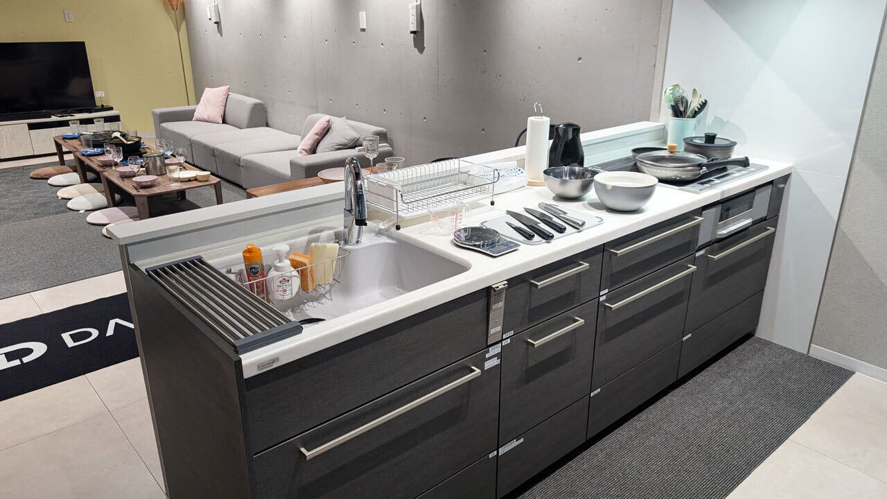 内装リニューアル✨地下ワンフロア🏠カウンターキッチン🍴ダーツ🎯大人気ボドゲ多数🎲パーティ【秋葉原/御徒町/湯島/末広町】の写真4