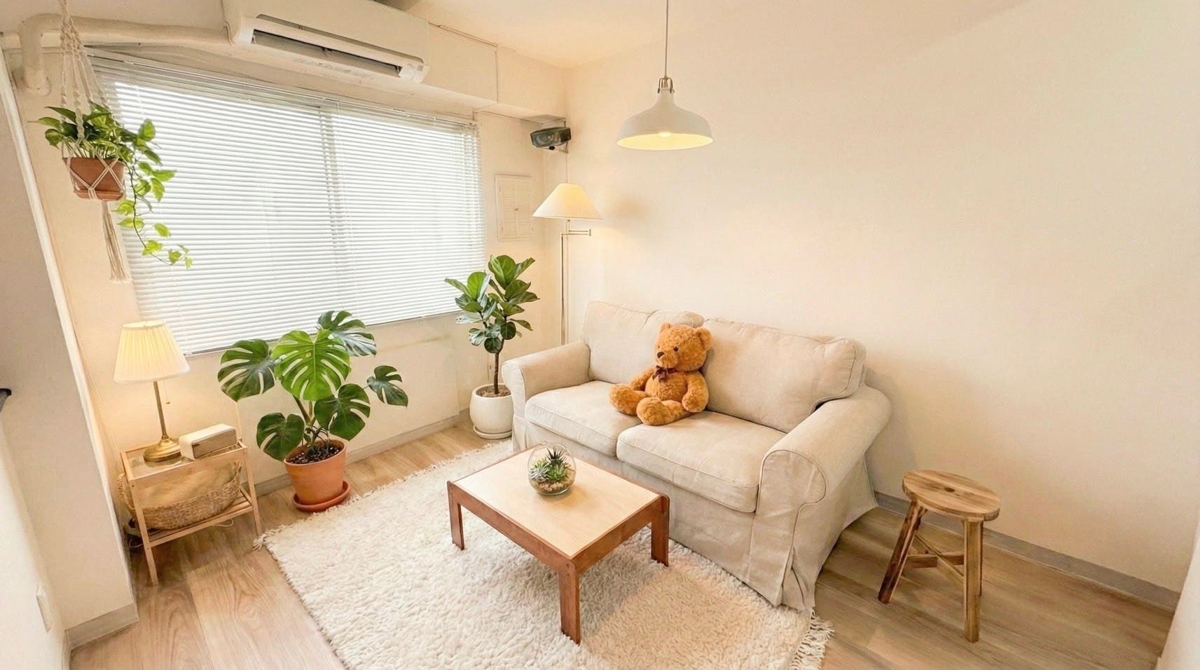 新宿駅近｜韓国風の可愛い空間で女子会に最適✨写真映え抜群のレンタルスペース🎀の写真1