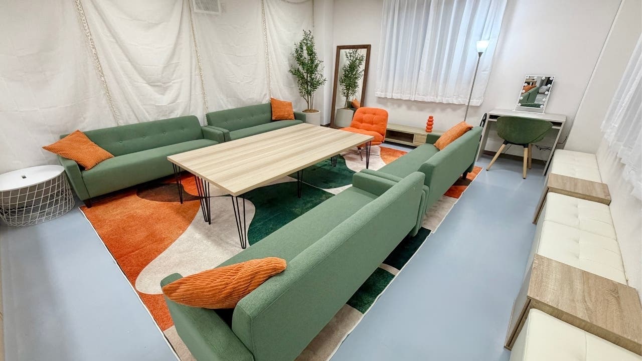 🎈NEW OPEN🎈無料🅿️最大25名様✨同窓会/誕生日/歓送迎会/撮影/会議/女子会🎉相模原エリア最大！24h営業📣の写真1