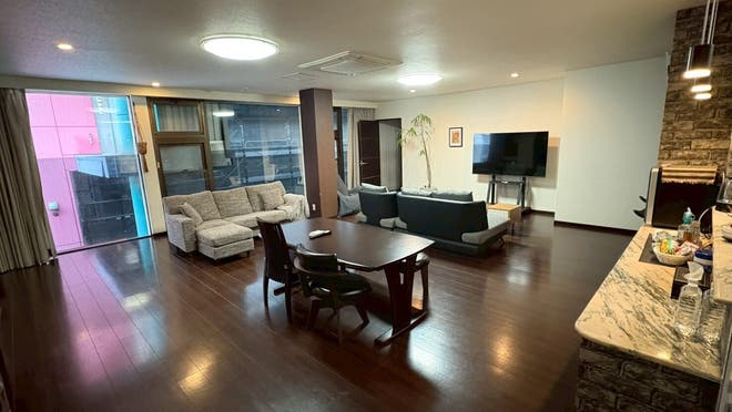 【20人規模】商店街直結/全面ガラス(2.3m×14m)のゴージャス空間の写真2